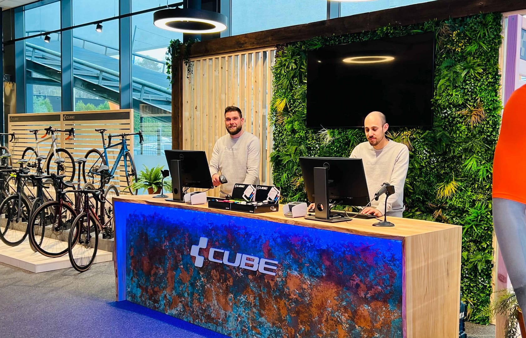 Ander Hout - Ander Hout