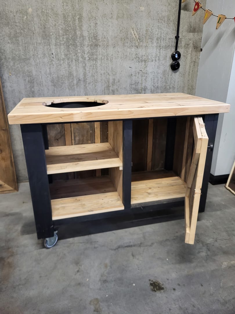 BBQ tafel - Ander Hout